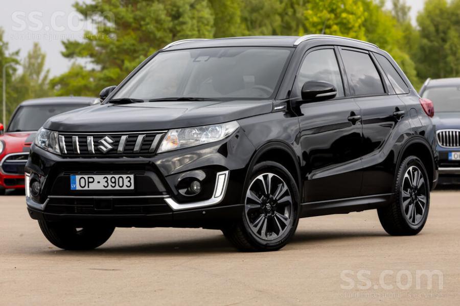 Melns Suzuki Vitara 2020 Jelgava, ar dzinēja tilpumu 1.40 L un nobraukumu 0 tūkst. km par 13900 €, foto 1 vietnē AUTOMOTO.COM.LV