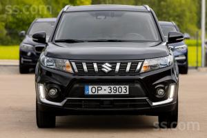 Melns Suzuki Vitara 2020 Jelgava, ar dzinēja tilpumu 1.40 L un nobraukumu 0 tūkst. km par 13900 €, foto 3 vietnē AUTOMOTO.COM.LV