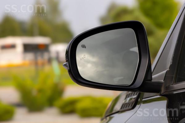 Black Suzuki Vitara 2020 in Jelgava, with an engine capacity of 1.40 L and mileage of 0 thousand km for 13900 €, photo 7 on AUTOMOTO.COM.LV