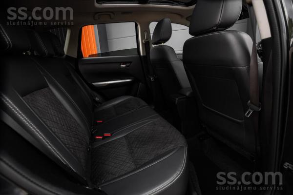 Black Suzuki Vitara 2020 in Jelgava, with an engine capacity of 1.40 L and mileage of 0 thousand km for 13900 €, photo 10 on AUTOMOTO.COM.LV