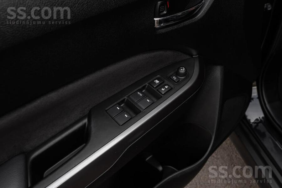 Melns Suzuki Vitara 2020 Jelgava, ar dzinēja tilpumu 1.40 L un nobraukumu 0 tūkst. km par 13900 €, foto 16 vietnē AUTOMOTO.COM.LV