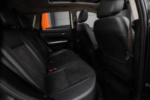 Black Suzuki Vitara 2020 in Jelgava, with an engine capacity of 1.40 L and mileage of 174 thousand km for 13900 €, photo 11 on AUTOMOTO.COM.LV