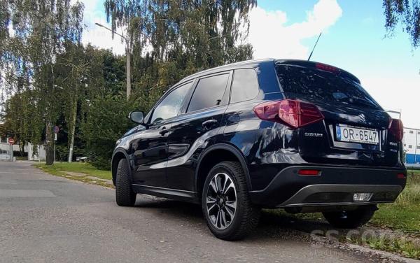 Black Suzuki Vitara 2022 in Riga, with an engine capacity of 1.40 L and mileage of 181 thousand km for 14000 €, photo 3 on AUTOMOTO.COM.LV