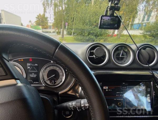 Black Suzuki Vitara 2022 in Riga, with an engine capacity of 1.40 L and mileage of 181 thousand km for 14000 €, photo 7 on AUTOMOTO.COM.LV