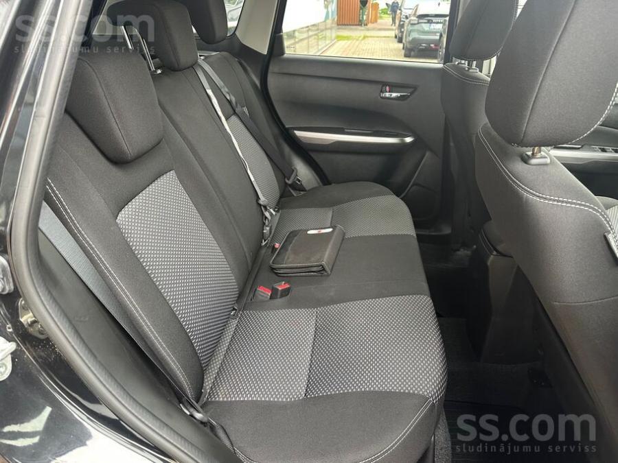 Melns Suzuki Vitara 2023 Rīga, ar dzinēja tilpumu 1.40 L un nobraukumu 67 tūkst. km par 16400 €, foto 10 vietnē AUTOMOTO.COM.LV