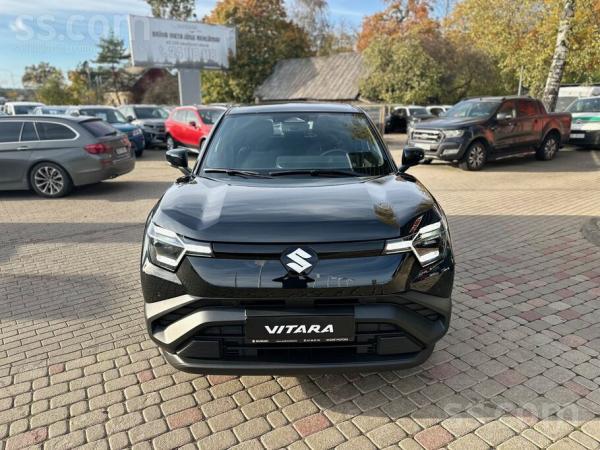 Melns Suzuki Vitara 2026 Rīga, ar dzinēja tilpumu 0.00 L un nobraukumu 10 tūkst. km par 39590 €, foto 3 vietnē AUTOMOTO.COM.LV