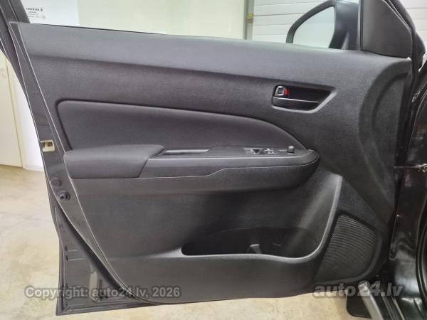 Melns Suzuki Vitara 2017 Hāpsalu, ar dzinēja tilpumu 1.60 L un nobraukumu 85 tūkst. km par 11300 €, foto 10 vietnē AUTOMOTO.COM.LV