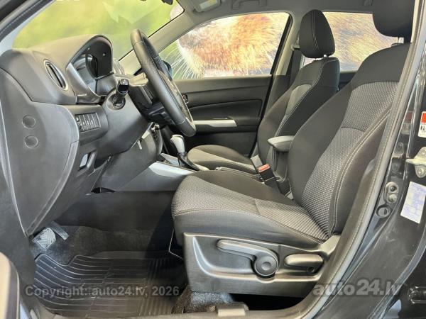 Black Suzuki Vitara 2019 in Tallinn, with an engine capacity of 1.40 L and mileage of 160 thousand km for 13400 €, photo 9 on AUTOMOTO.COM.LV