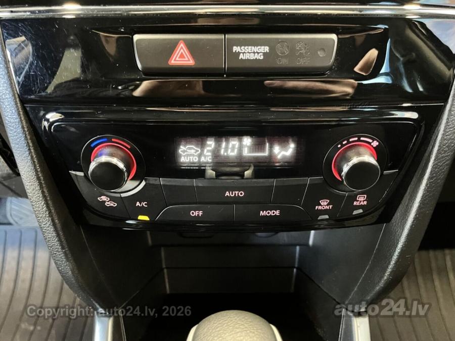 Black Suzuki Vitara 2019 in Tallinn, with an engine capacity of 1.40 L and mileage of 160 thousand km for 13400 €, photo 17 on AUTOMOTO.COM.LV