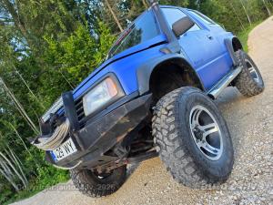 Zils Suzuki Vitara 1991 Tallina, ar dzinēja tilpumu 1.60 L un nobraukumu 0 tūkst. km par 5790 €, foto 3 vietnē AUTOMOTO.COM.LV