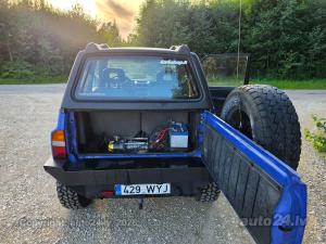 Zils Suzuki Vitara 1991 Tallina, ar dzinēja tilpumu 1.60 L un nobraukumu 0 tūkst. km par 5790 €, foto 13 vietnē AUTOMOTO.COM.LV