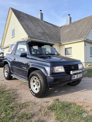 Blue Suzuki Vitara 1995 in Vilnius, with an engine capacity of 1.60 L and mileage of 292 thousand km for 4999 €, photo  on AUTOMOTO.COM.LV