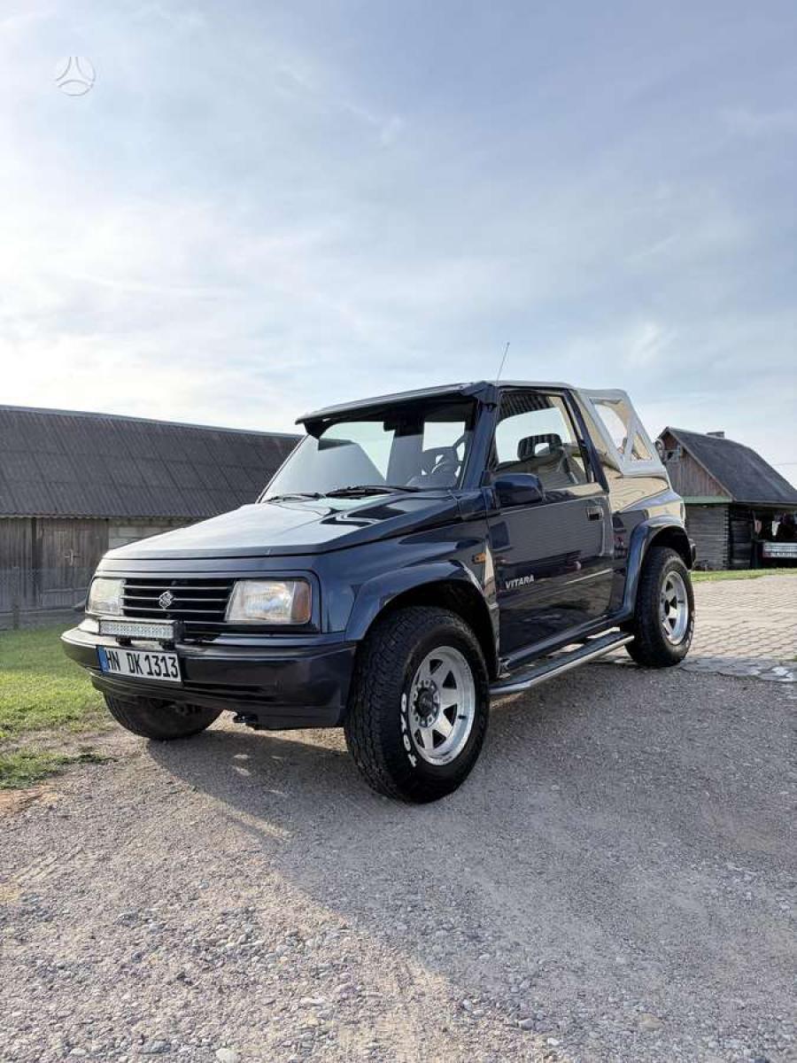 Zils Suzuki Vitara 1995 Viļņa, ar dzinēja tilpumu 1.60 L un nobraukumu 292 tūkst. km par 4999 €, foto 9 vietnē AUTOMOTO.COM.LV
