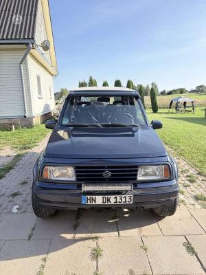 Zils Suzuki Vitara 1995 Viļņa, ar dzinēja tilpumu 1.60 L un nobraukumu 292 tūkst. km par 4999 €, foto 11 vietnē AUTOMOTO.COM.LV