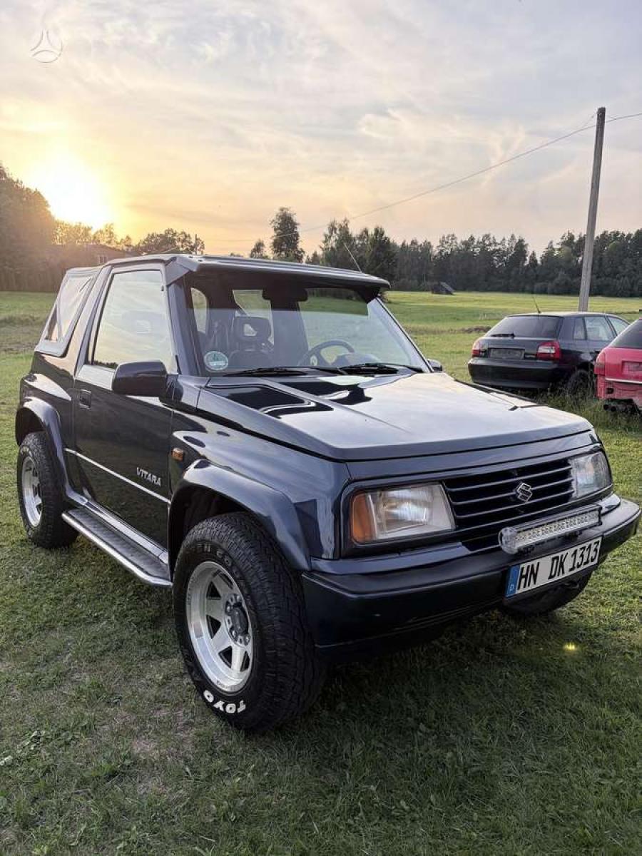 Zils Suzuki Vitara 1995 Viļņa, ar dzinēja tilpumu 1.60 L un nobraukumu 292 tūkst. km par 4999 €, foto 12 vietnē AUTOMOTO.COM.LV