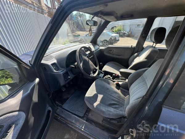 Zils Suzuki Vitara 1996 Rīga, ar dzinēja tilpumu 2.20 L un nobraukumu 376 tūkst. km par 3900 €, foto 4 vietnē AUTOMOTO.COM.LV