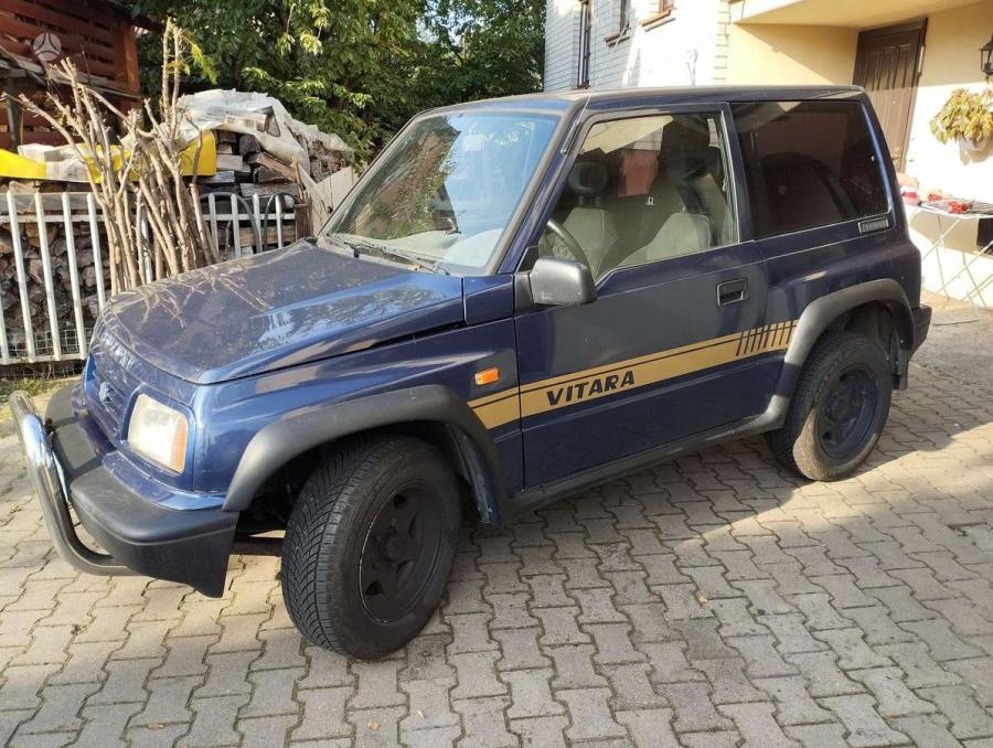 Blue Suzuki Vitara 2002 in Kaunas, with an engine capacity of 2.00 L and mileage of 115 thousand km for 3990 €, photo 4 on AUTOMOTO.COM.LV