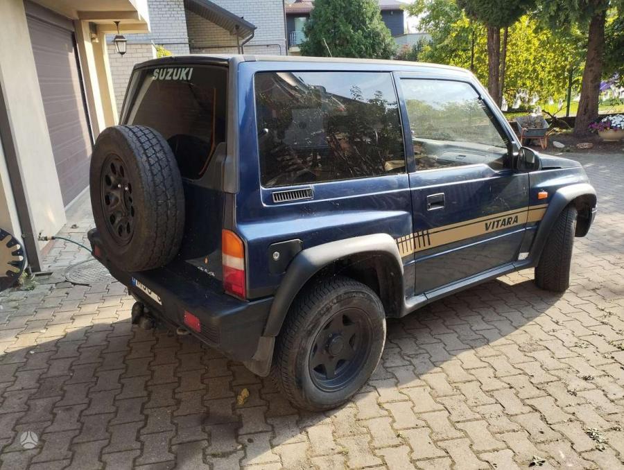 Blue Suzuki Vitara 2002 in Kaunas, with an engine capacity of 2.00 L and mileage of 115 thousand km for 3990 €, photo 6 on AUTOMOTO.COM.LV
