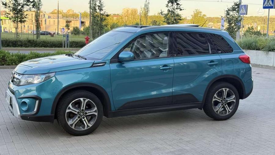 Blue Suzuki Vitara 2017 in Vilnius, with an engine capacity of 1.60 L and mileage of 274 thousand km for 8800 €, photo 10 on AUTOMOTO.COM.LV