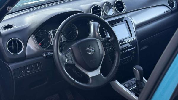 Blue Suzuki Vitara 2017 in Vilnius, with an engine capacity of 1.60 L and mileage of 274 thousand km for 8800 €, photo 10 on AUTOMOTO.COM.LV