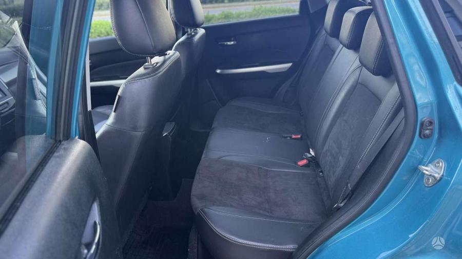 Blue Suzuki Vitara 2017 in Vilnius, with an engine capacity of 1.60 L and mileage of 274 thousand km for 8800 €, photo 14 on AUTOMOTO.COM.LV