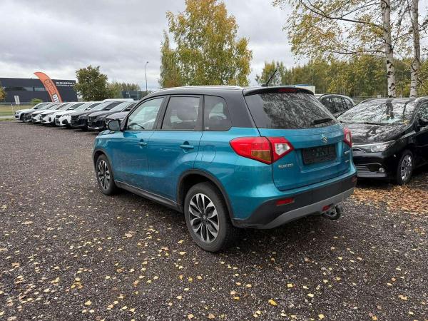 Suzuki Vitara 2017 in Siauliai on AUTOMOTO.COM.LV Blue Suzuki Vitara 2017 in Siauliai, with an engine capacity of 1.60 L and mileage of 247 thousand km for 7990 β¬, photo 5 on AUTOMOTO.COM.LV