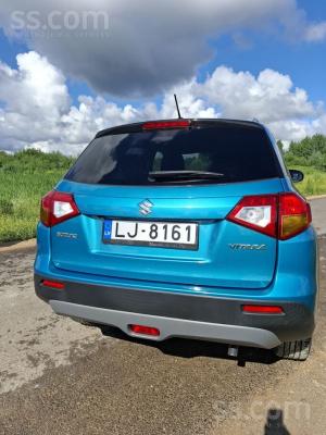 Blue Suzuki Vitara 2018 in Riga, with an engine capacity of 1.60 L and mileage of 29 thousand km for 13300 €, photo 4 on AUTOMOTO.COM.LV