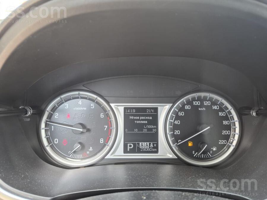 Blue Suzuki Vitara 2018 in Riga, with an engine capacity of 1.60 L and mileage of 29 thousand km for 13300 €, photo 10 on AUTOMOTO.COM.LV