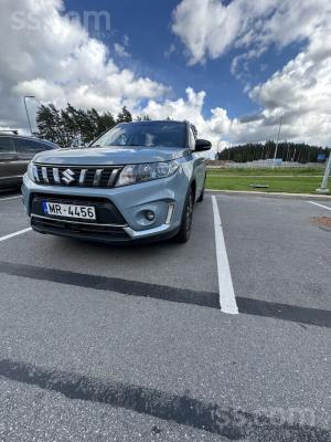 Zils Suzuki Vitara 2019 Rīga, ar dzinēja tilpumu 1.40 L un nobraukumu 77 tūkst. km par 15350 €, foto  vietnē AUTOMOTO.COM.LV