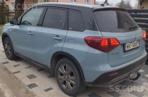 Blue Suzuki Vitara 2021 in Riga, with an engine capacity of 1.40 L and mileage of 68 thousand km for 15800 €, photo 4 on AUTOMOTO.COM.LV