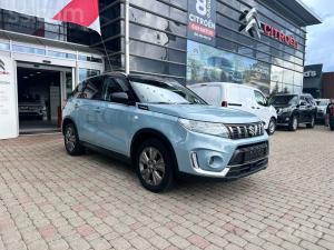 Blue Suzuki Vitara 2021 in Riga, with an engine capacity of 1.40 L and mileage of 57 thousand km for 14990 €, photo 4 on AUTOMOTO.COM.LV