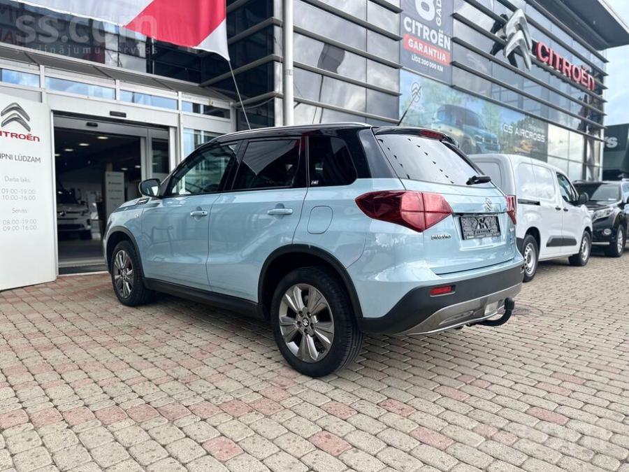 Blue Suzuki Vitara 2021 in Riga, with an engine capacity of 1.40 L and mileage of 57 thousand km for 14990 €, photo 8 on AUTOMOTO.COM.LV