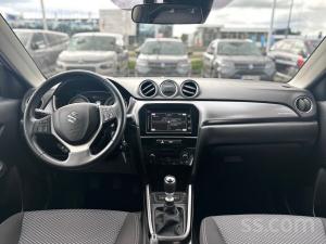 Blue Suzuki Vitara 2021 in Riga, with an engine capacity of 1.40 L and mileage of 57 thousand km for 14990 €, photo 11 on AUTOMOTO.COM.LV