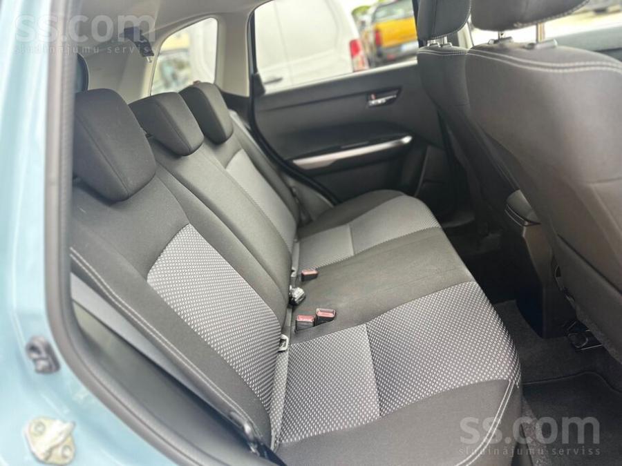 Blue Suzuki Vitara 2021 in Riga, with an engine capacity of 1.40 L and mileage of 57 thousand km for 14990 €, photo 12 on AUTOMOTO.COM.LV