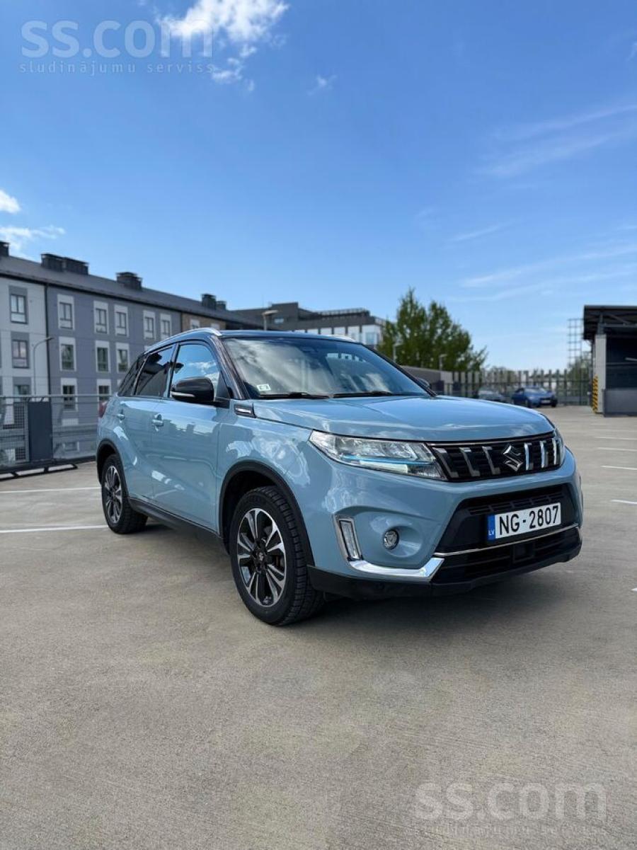 Zils Suzuki Vitara 2022 Rīga, ar dzinēja tilpumu 1.50 L un nobraukumu 151 tūkst. km par 15500 €, foto 1 vietnē AUTOMOTO.COM.LV