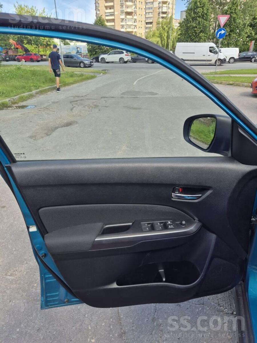 Zils Suzuki Vitara 2022 Rīga, ar dzinēja tilpumu 1.40 L un nobraukumu 32 tūkst. km par 16490 €, foto 12 vietnē AUTOMOTO.COM.LV