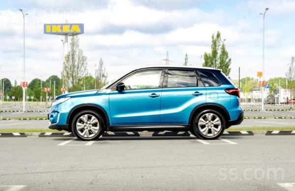 Blue Suzuki Vitara 2022 in Riga, with an engine capacity of 1.40 L and mileage of 32 thousand km for 16490 €, photo 5 on AUTOMOTO.COM.LV