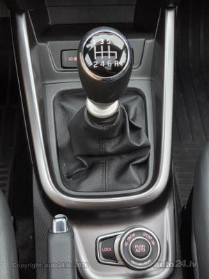 Blue Suzuki Vitara 2018 in Tartu, with an engine capacity of 1.40 L and mileage of 219 thousand km for 10690 €, photo 21 on AUTOMOTO.COM.LV