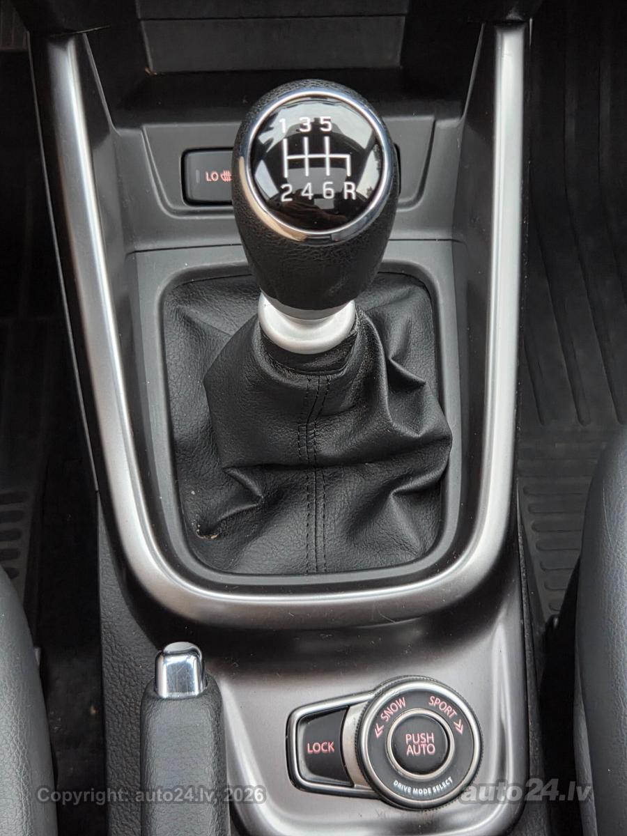 Blue Suzuki Vitara 2018 in Tartu, with an engine capacity of 1.40 L and mileage of 219 thousand km for 10690 €, photo 21 on AUTOMOTO.COM.LV