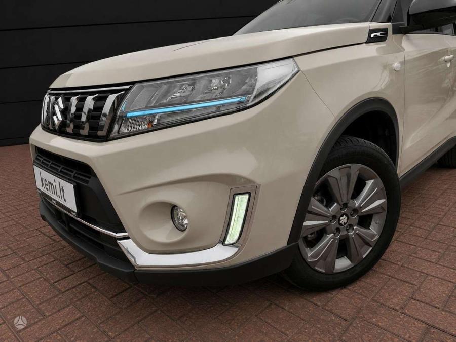 Brown Suzuki Vitara 2022 in Vilnius, with an engine capacity of 1.46 L and mileage of 123 thousand km for 17550 €, photo 23 on AUTOMOTO.COM.LV