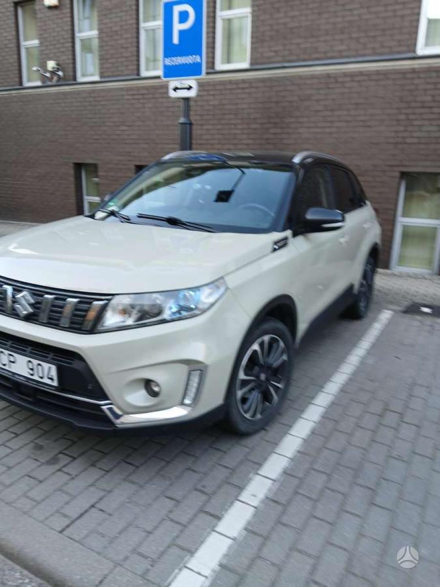 Brūns Suzuki Vitara 2019 Klaipėda, ar dzinēja tilpumu 1.37 L un nobraukumu 72 tūkst. km par 16200 €, foto 1 vietnē AUTOMOTO.COM.LV