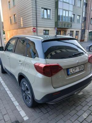 Brūns Suzuki Vitara 2019 Klaipėda, ar dzinēja tilpumu 1.37 L un nobraukumu 72 tūkst. km par 16200 €, foto 3 vietnē AUTOMOTO.COM.LV