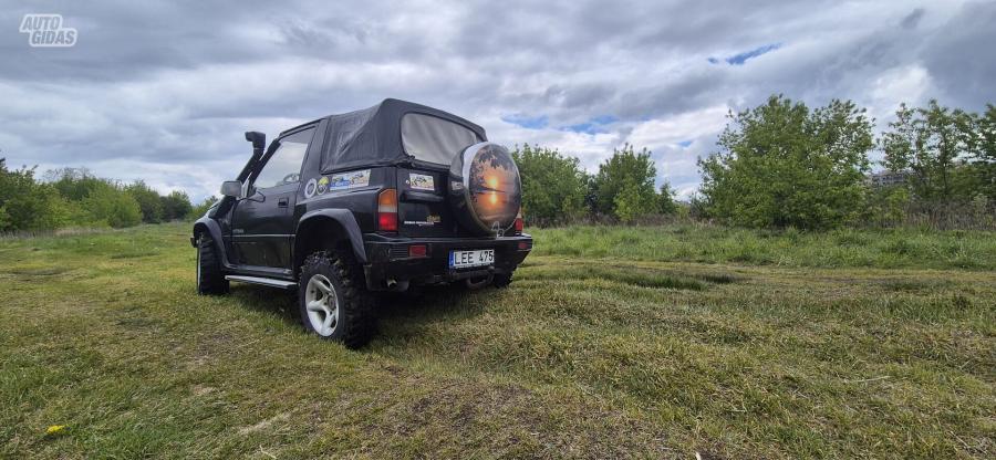 Suzuki Vitara 1994 in Vilnius, with an engine capacity of 1.60 L and mileage of 40 thousand km for 3299 €, photo 4 on AUTOMOTO.COM.LV