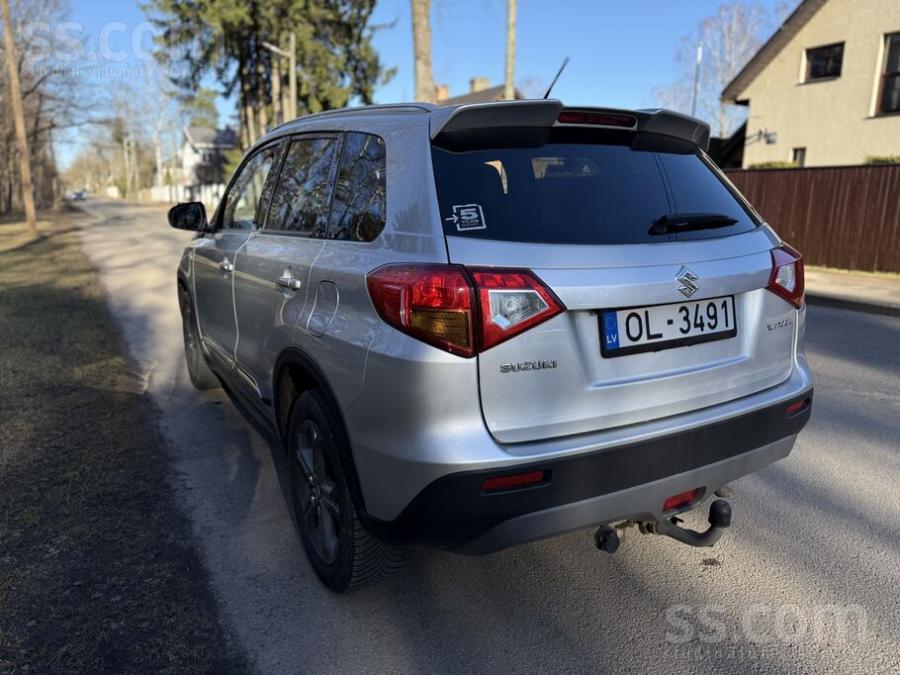 Suzuki Vitara 2015 in Riga, with an engine capacity of 1.60 L and mileage of 0 thousand km for 8400 €, photo 12 on AUTOMOTO.COM.LV