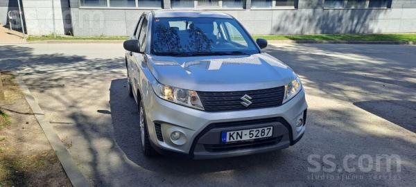 Suzuki Vitara 2016 in Riga, with an engine capacity of 1.60 L and mileage of 262 thousand km for 7000 €, photo 3 on AUTOMOTO.COM.LV