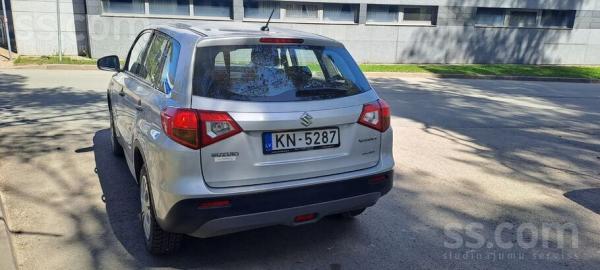 Suzuki Vitara 2016 in Riga, with an engine capacity of 1.60 L and mileage of 262 thousand km for 7000 €, photo 4 on AUTOMOTO.COM.LV