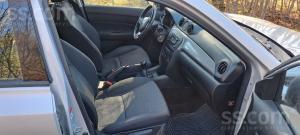 Suzuki Vitara 2016 in Riga, with an engine capacity of 1.60 L and mileage of 262 thousand km for 7000 €, photo 6 on AUTOMOTO.COM.LV