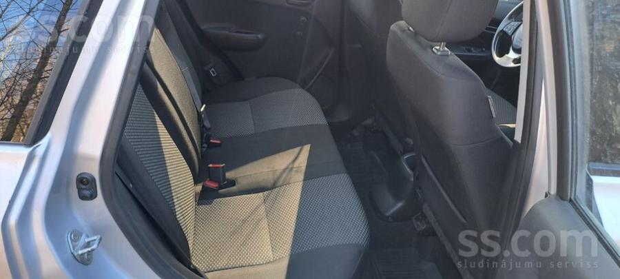 Suzuki Vitara 2016 in Riga, with an engine capacity of 1.60 L and mileage of 262 thousand km for 7000 €, photo 7 on AUTOMOTO.COM.LV