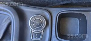 Suzuki Vitara 2016 in Riga, with an engine capacity of 1.60 L and mileage of 262 thousand km for 7000 €, photo 10 on AUTOMOTO.COM.LV