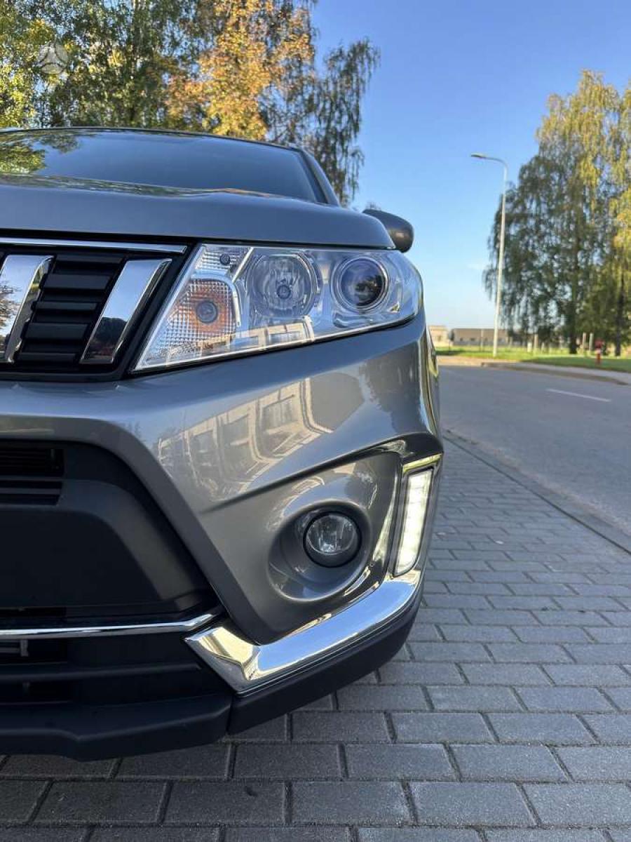 Suzuki Vitara 2019 in Taurage, with an engine capacity of 1.00 L and mileage of 134 thousand km for 8700 €, photo 11 on AUTOMOTO.COM.LV